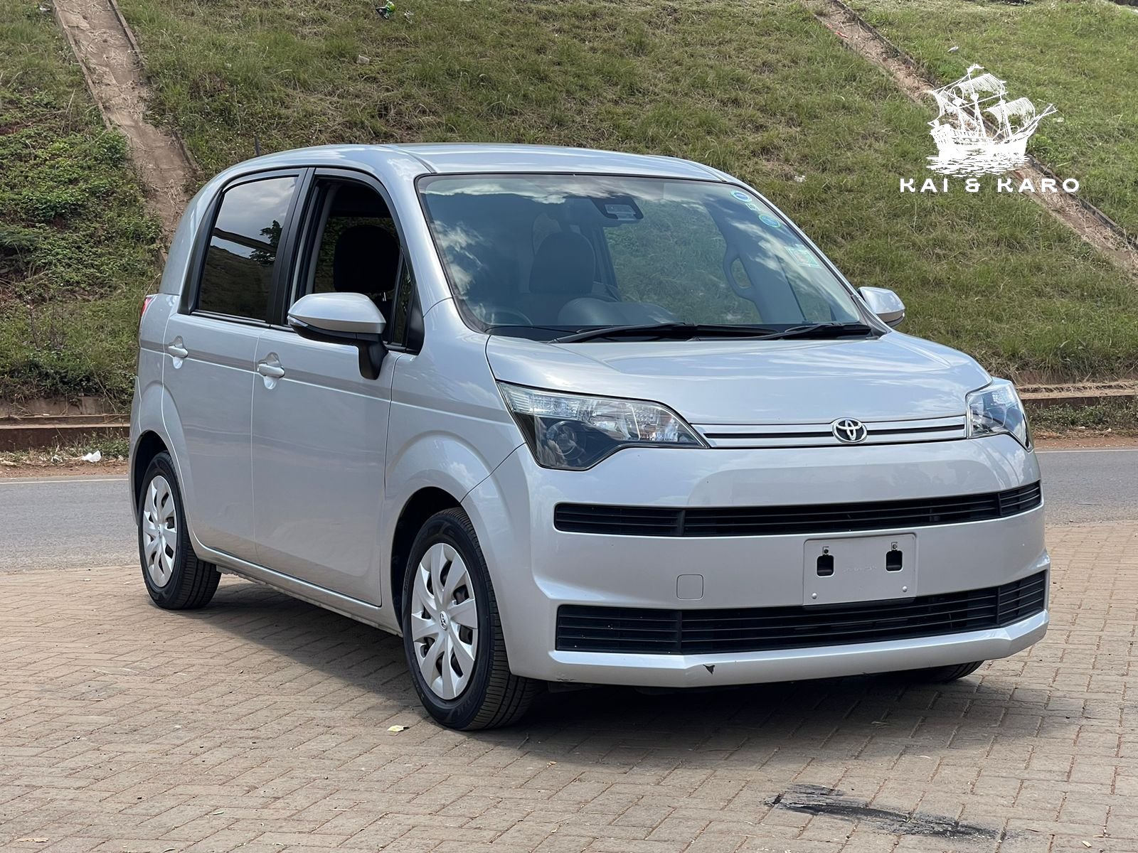 Toyota Spade | Kai & Karo | Car Dealership Kenya | New & Used Cars for Sale