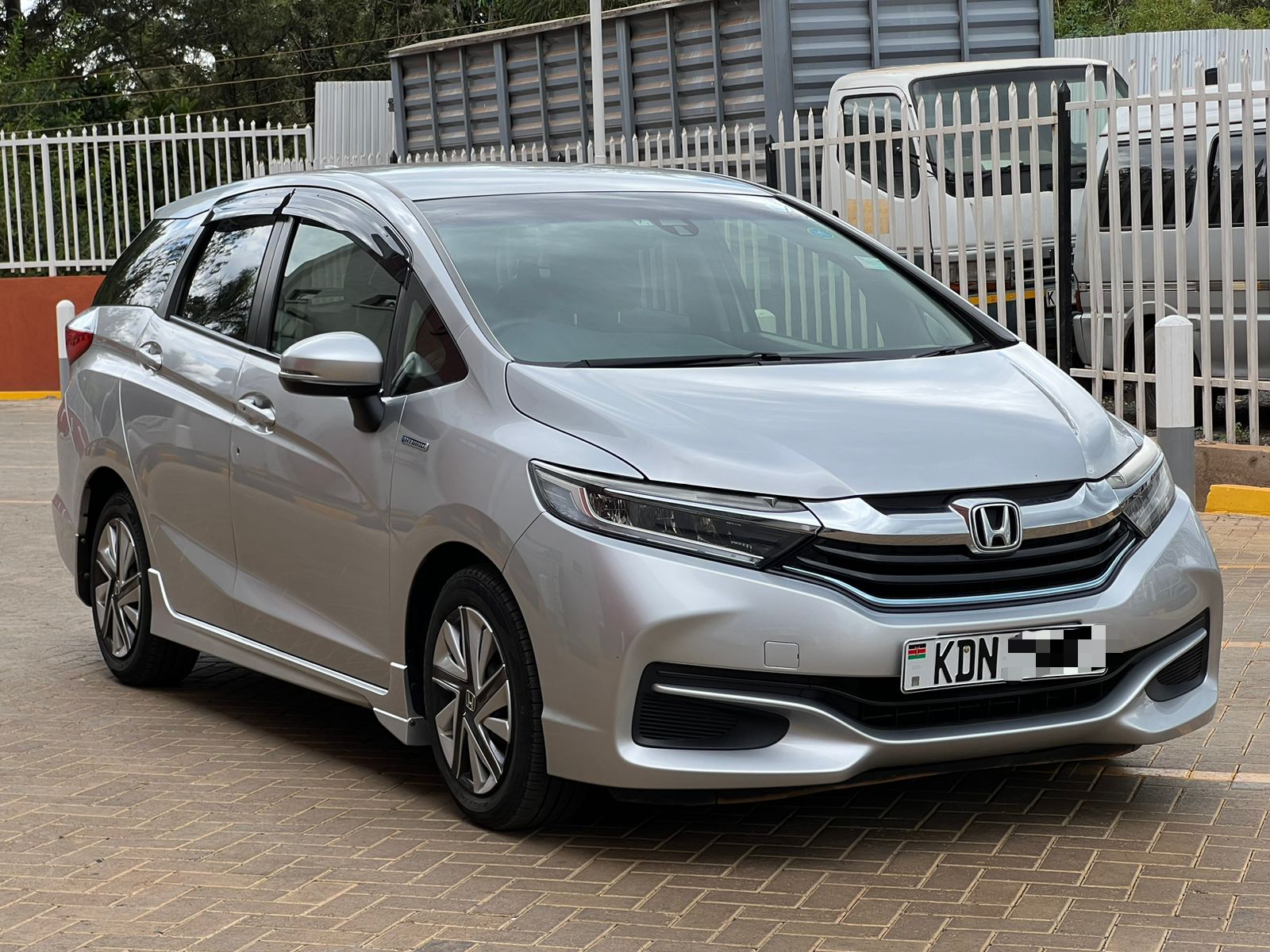 Honda Fit Shuttle Hybrid | Kai & Karo | Car Dealership Kenya | New ...