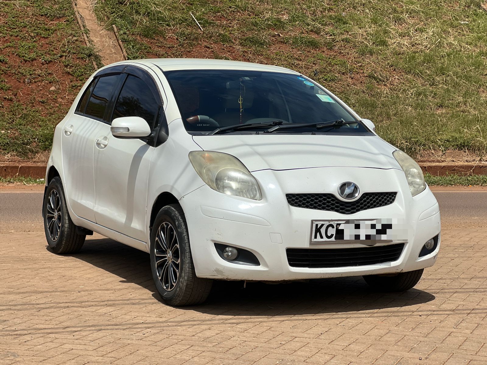 Toyota Vitz RS 1.5L | Kai & Karo | Car Dealership Kenya | New & Used ...