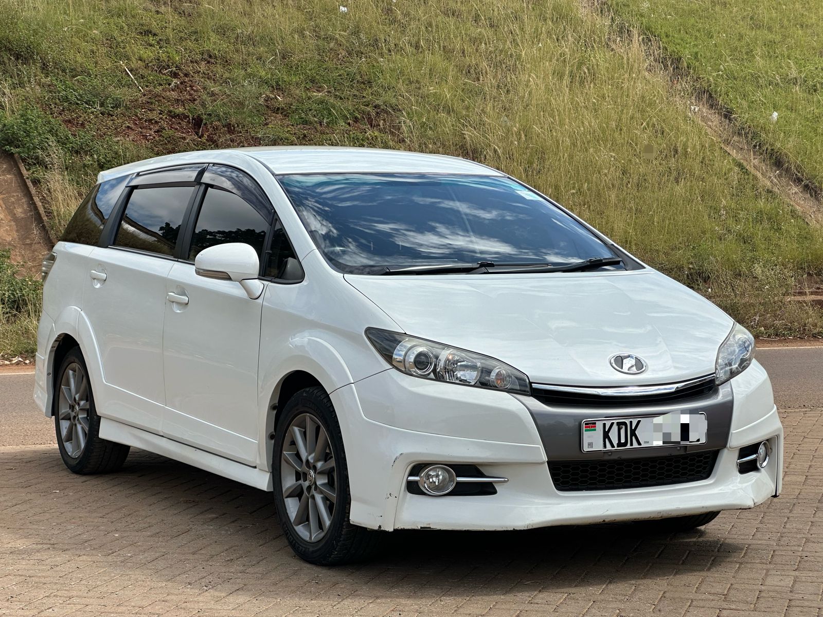 Toyota Wish | Kai & Karo | Car Dealership Kenya | New & Used Cars for Sale