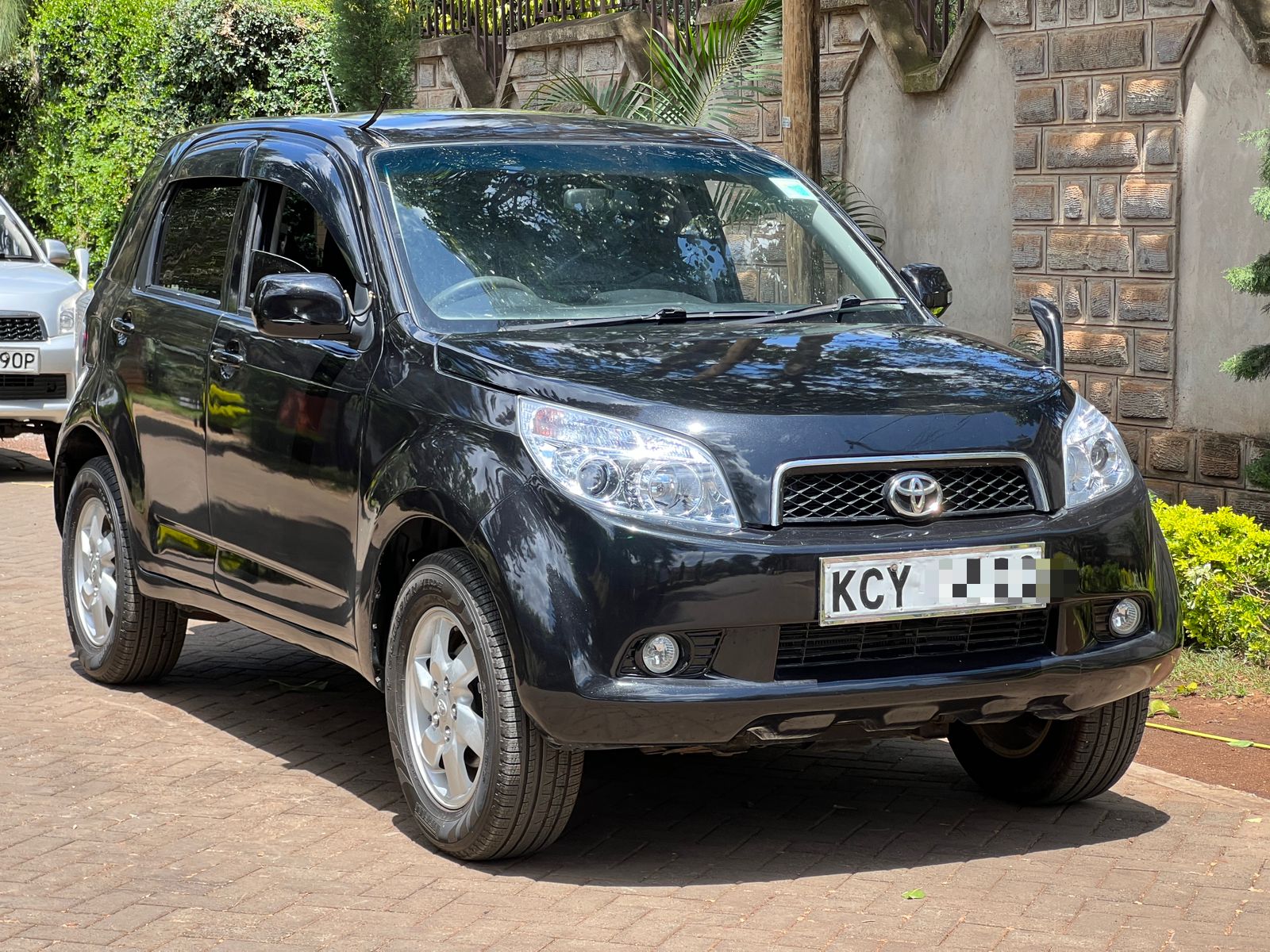 Toyota Rush 4WD | Kai & Karo | Car Dealership Kenya | New & Used Cars ...