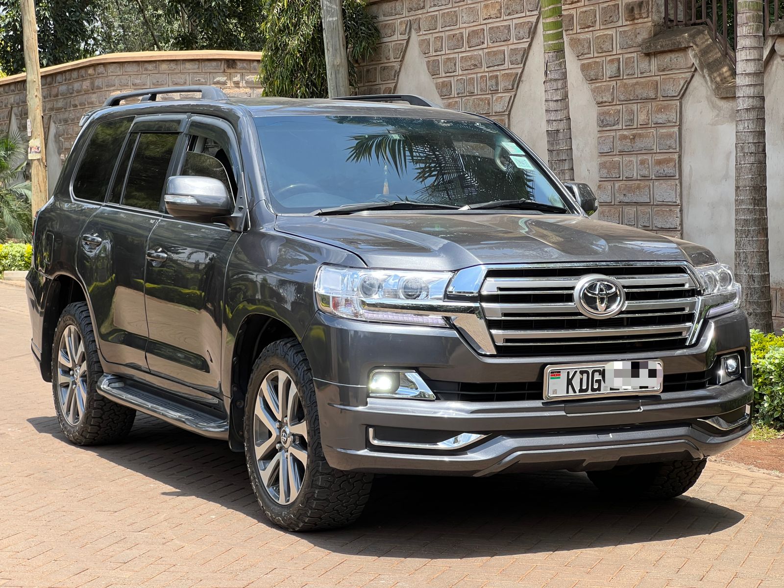 Toyota Landcruiser GXR 4.5L V8 / MANUAL | Kai & Karo | Car Dealership ...