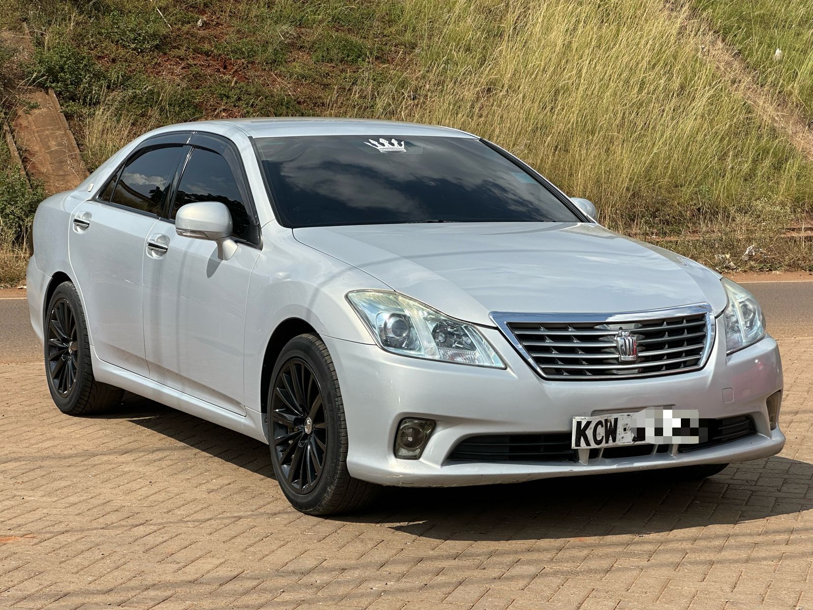 Toyota Crown Royal Saloon i-Four | Kai & Karo | Car Dealership Kenya ...