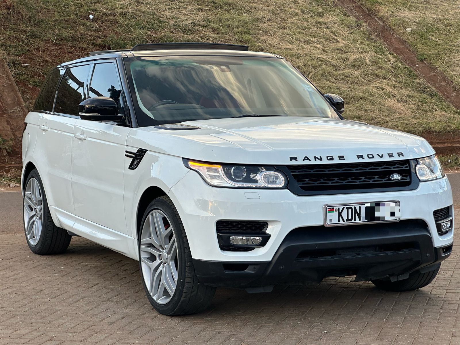 Range Rover Sport Autobiography 5.0L V8 SUPERCHARGED / PANO SUNROOF ...