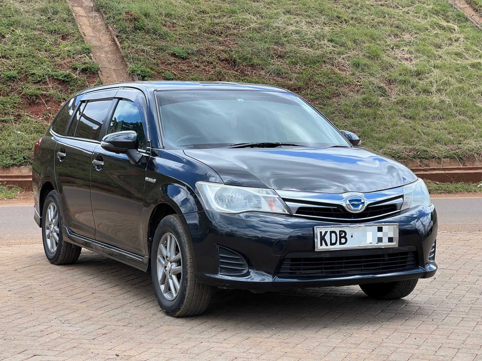 Toyota Fielder WXB Hybrid | Kai & Karo | Car Dealership Kenya | New ...