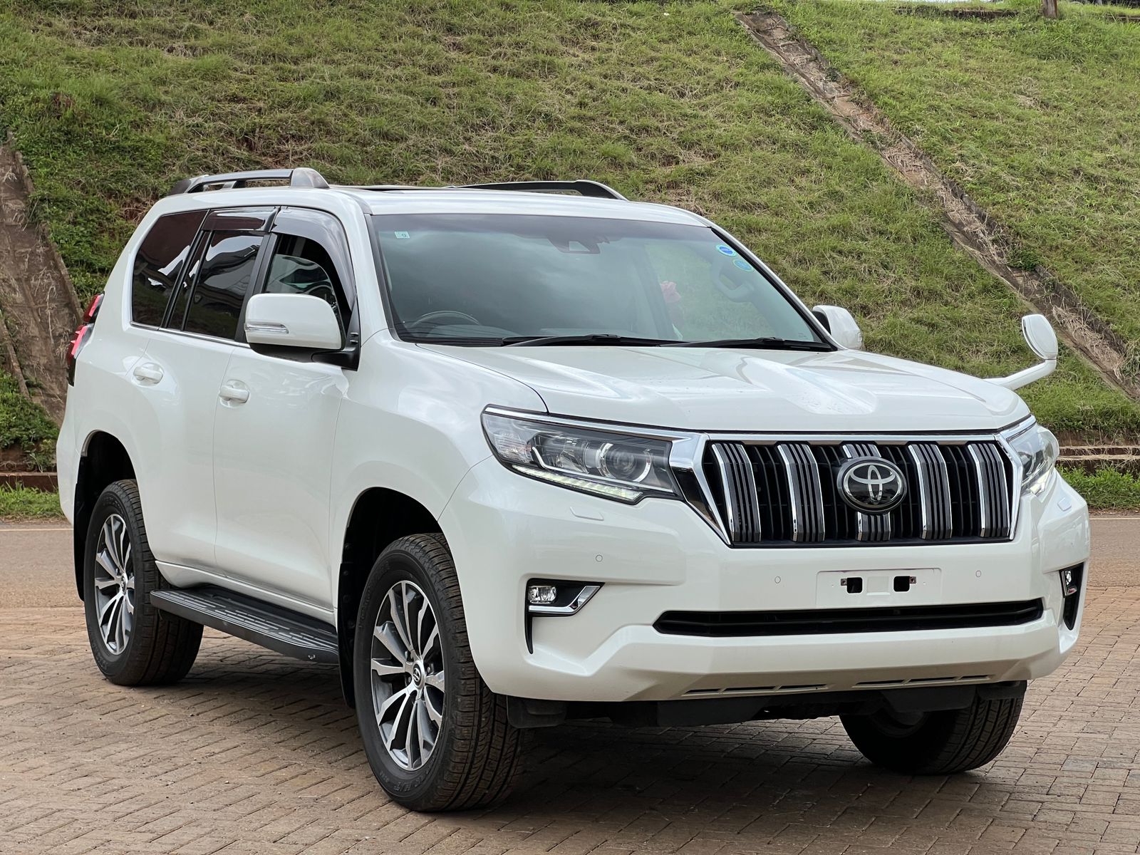 Toyota Landcruiser Prado TX | Kai & Karo | Car Dealership Kenya | New ...
