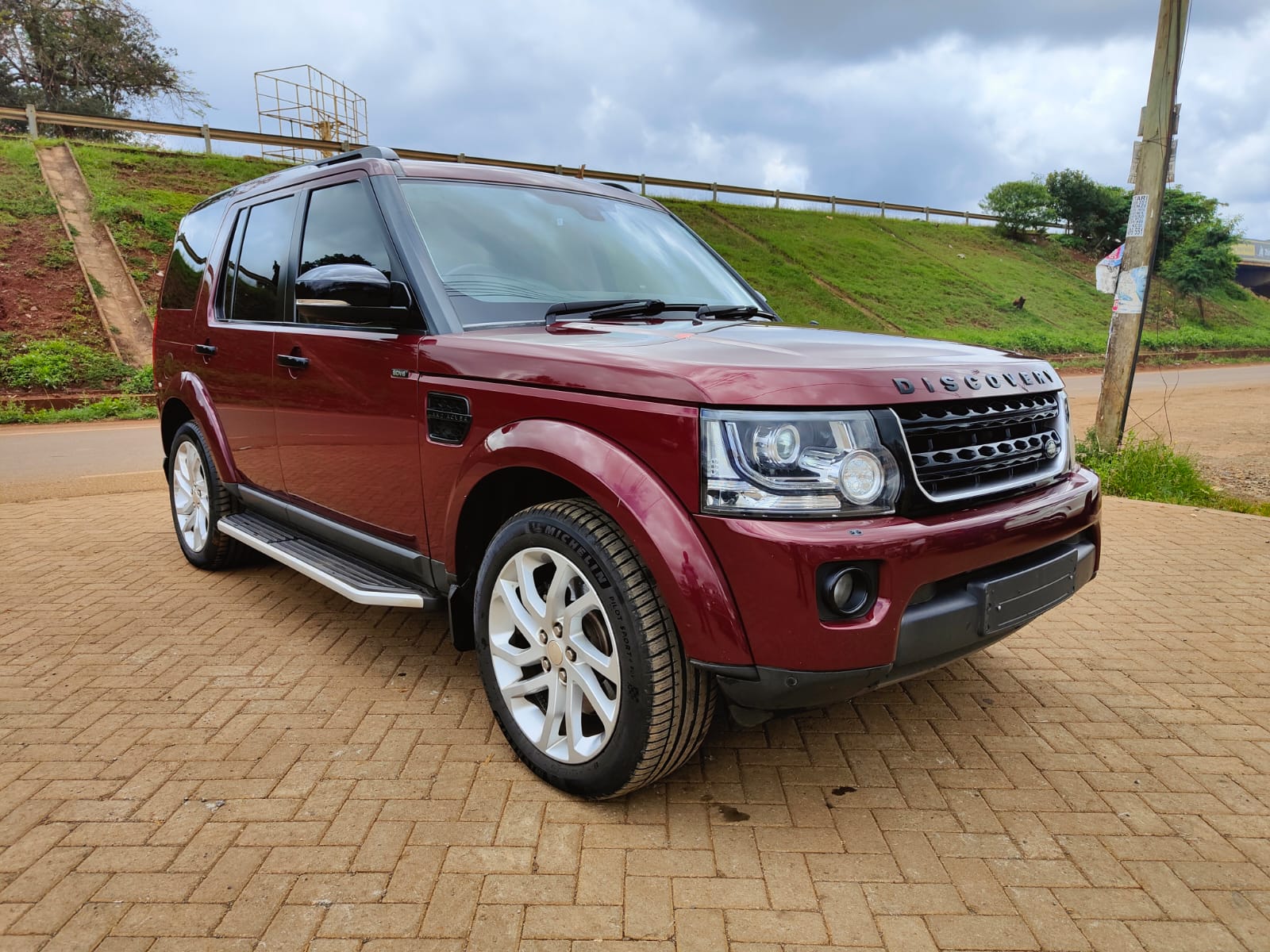 Land Rover Discovery IV | Kai & Karo | Car Dealership Kenya | New ...