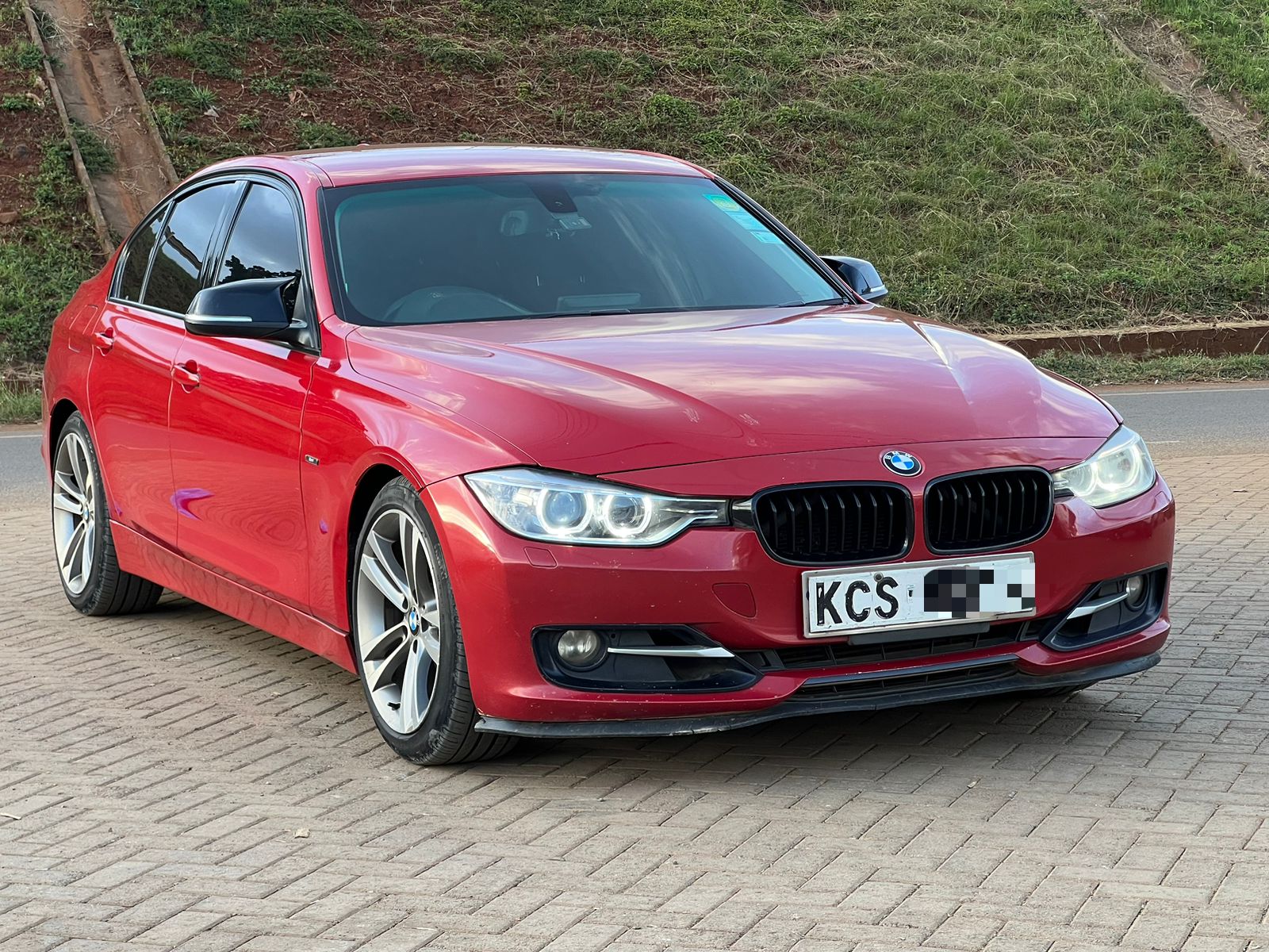 BMW 320i | Kai & Karo | Car Dealership Kenya | New & Used Cars for Sale