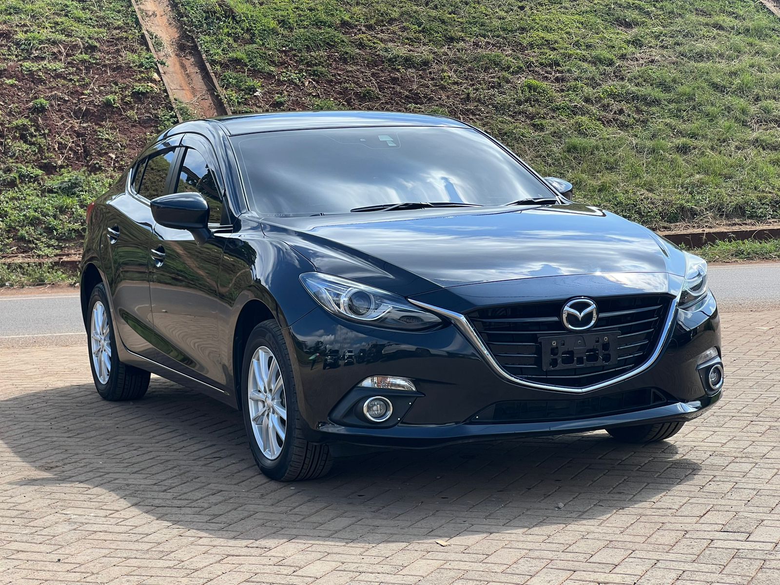 Mazda Axela Hybrid | Kai & Karo | Car Dealership Kenya | New & Used ...