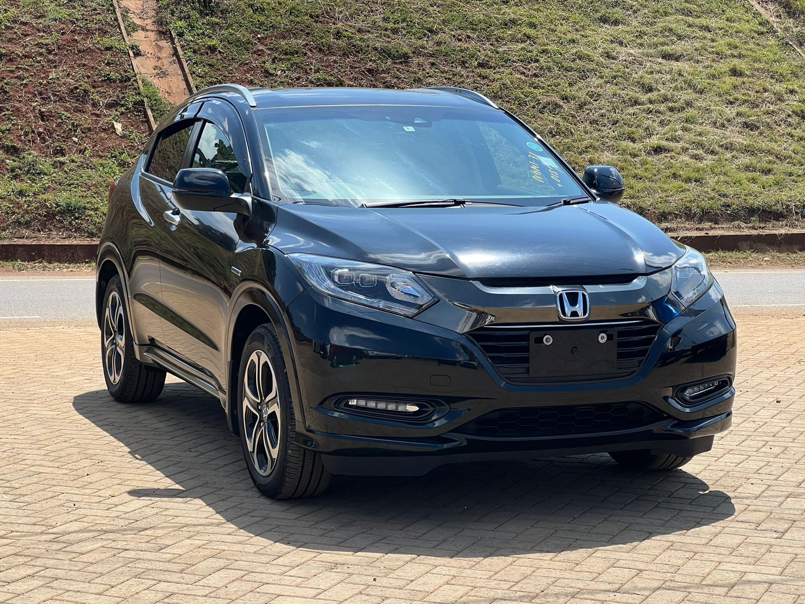 Honda Vezel Hybrid | Kai & Karo | Car Dealership Kenya | New & Used ...